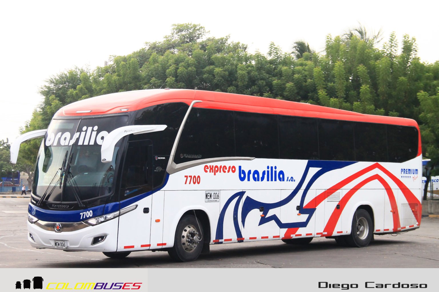 Expreso Brasilia 7700 - colombuses.com