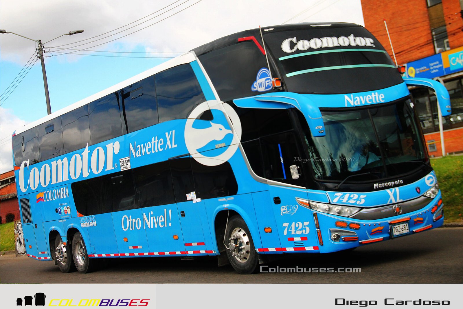 Coomotor 7425 - Colombuses.com